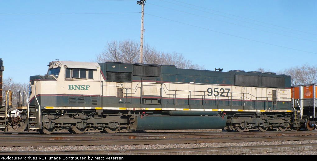 BNSF 9527